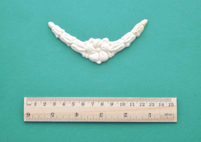 Small Forget-Me-Not Swag Moulding | Furniture Mount